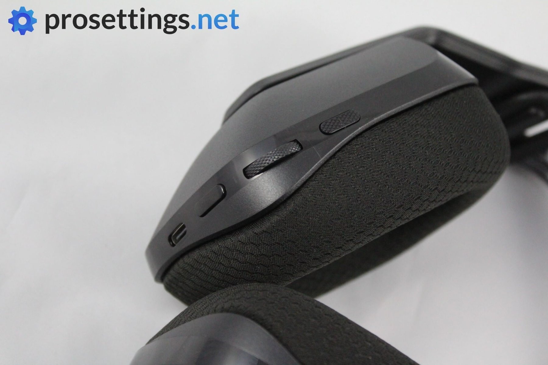 Logitech G733 Review - ProSettings.net