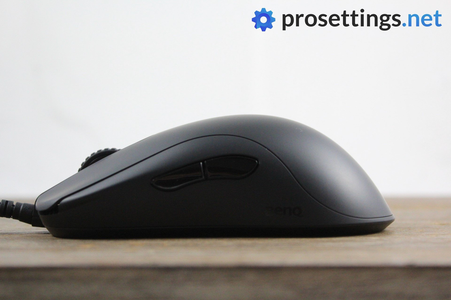 ZOWIE ZA12-C Review - ProSettings.net