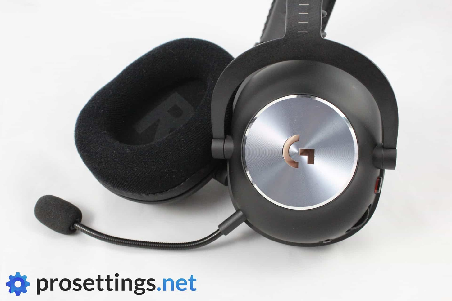 Best Headset for Rainbow Six Siege [88 Pro Players, Dec 2025]