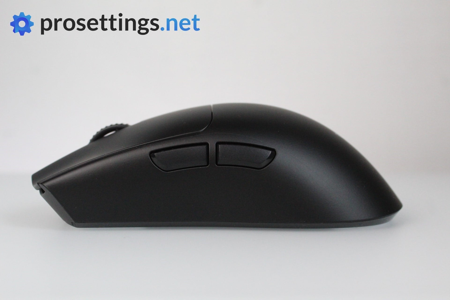 Best FPS Mouse for Competitive Gamers in 2025 - ProSettings.net