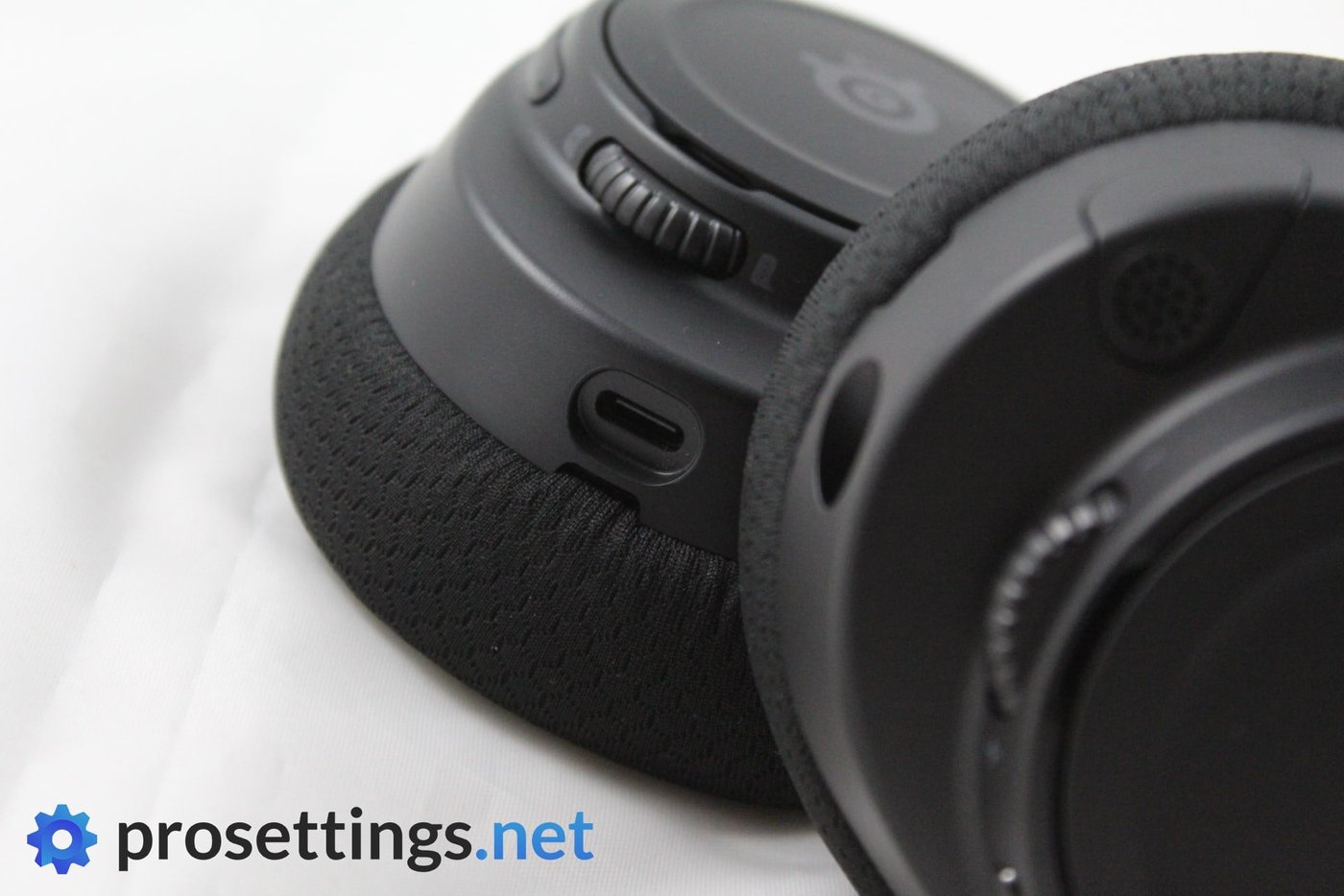 SteelSeries Arctis Nova 7 Wireless Review - ProSettings.net