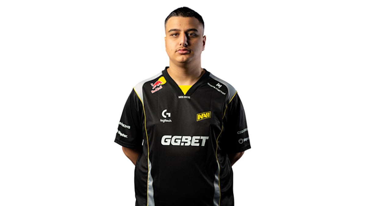 makazze CS2 Settings, Crosshair & Config - ProSettings.net