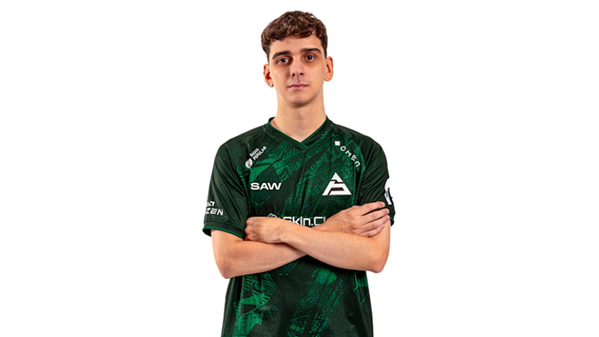 story CS2 Settings, Crosshair & Config - ProSettings.net