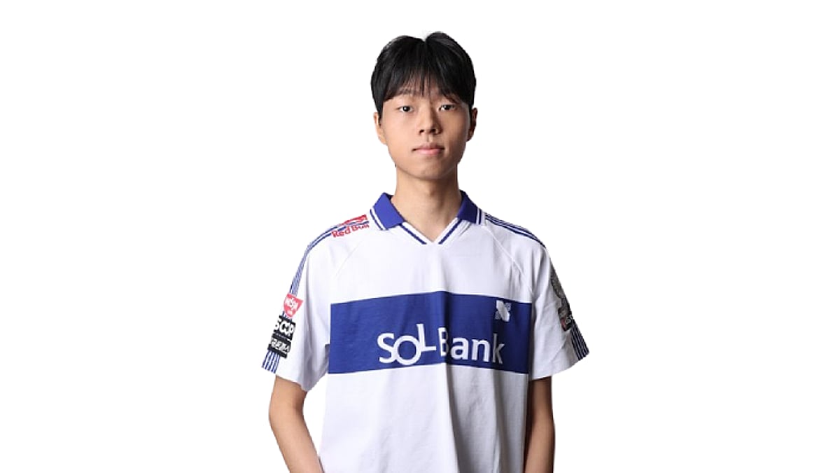 Foxy9 VALORANT Settings, Crosshair & Config - ProSettings.net