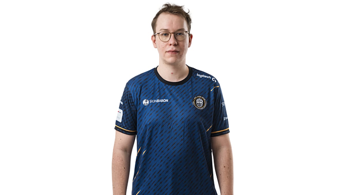 hyped CS2 Settings, Crosshair & Config - ProSettings.net