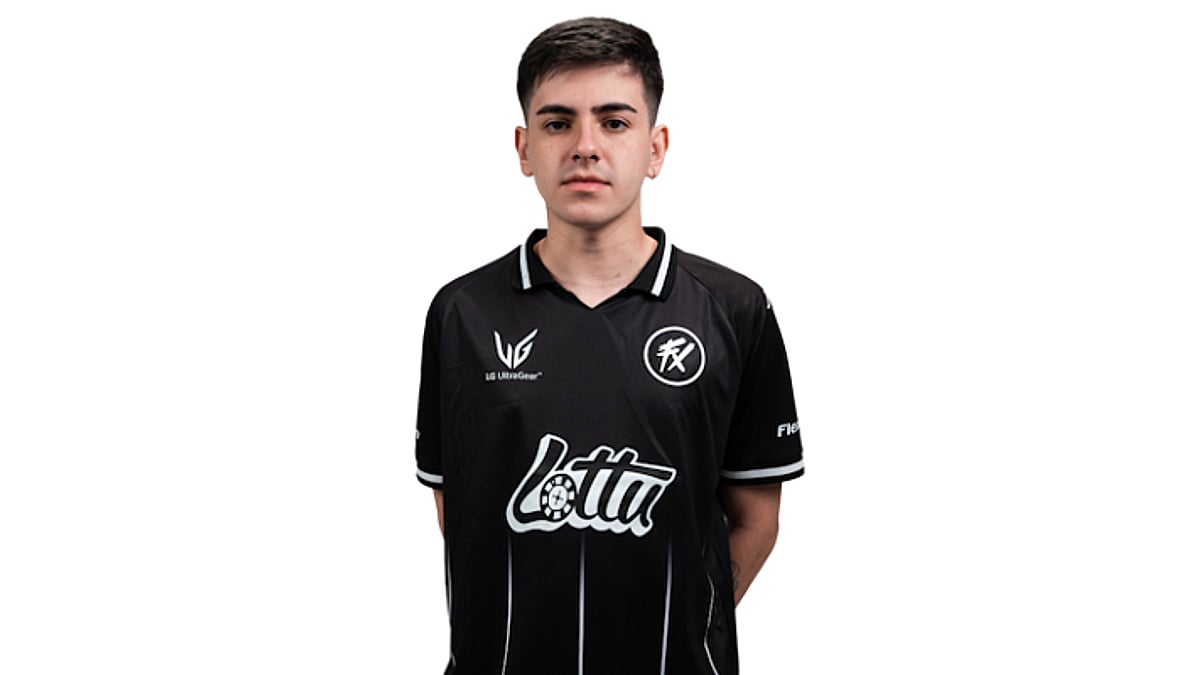 kye CS2 Settings, Crosshair & Config - ProSettings.net