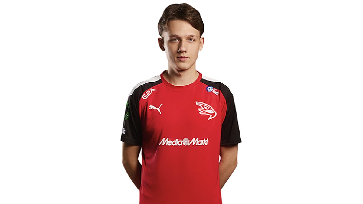 tAk CS2 Settings, Crosshair & Config - ProSettings.net