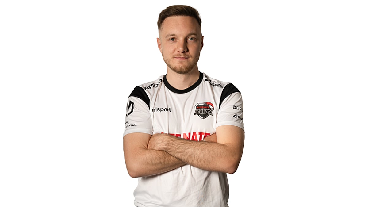 xenn CS2 Settings, Crosshair & Config - ProSettings.net