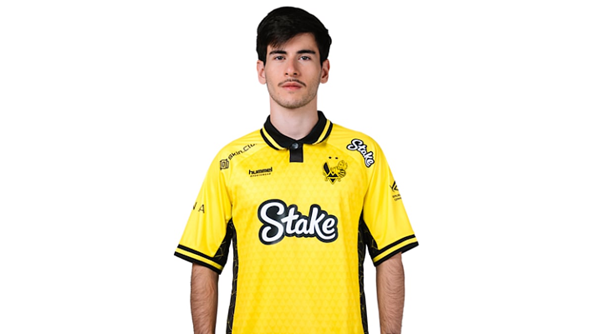 flameZ CS2 Settings, Crosshair & Config - ProSettings.net