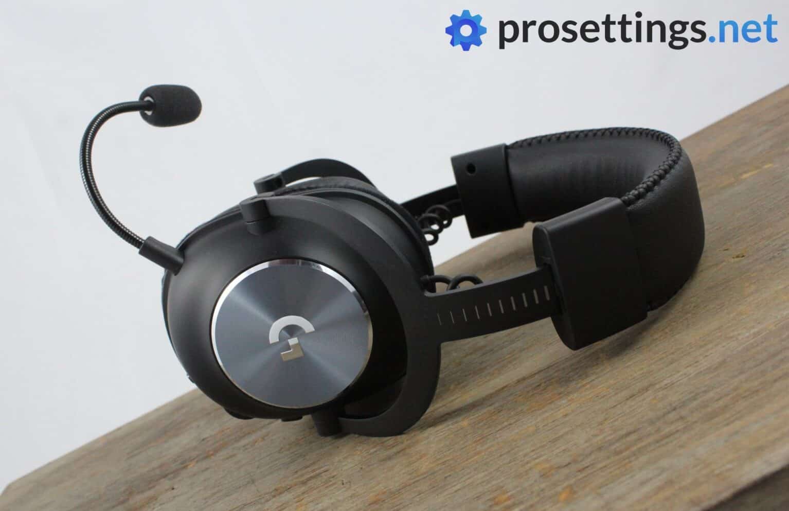 Best Headset for CS2 [852 Pro Players, Jan 2026]